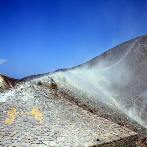 view live streaming Volcano webcams around the world |Pictimo
